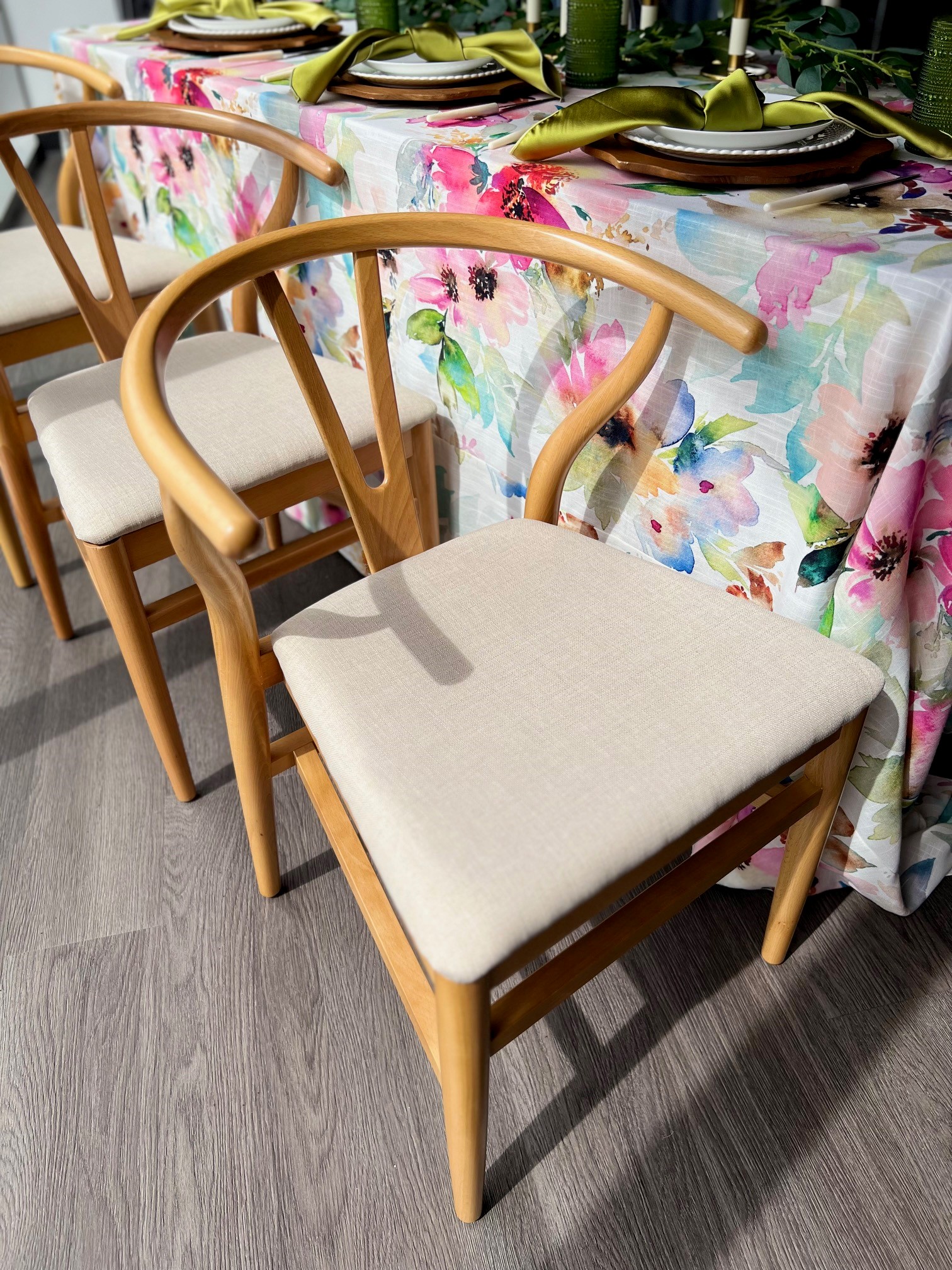 The Natural Wishbone Chair: A Stylish Design for Any Event - Party ...